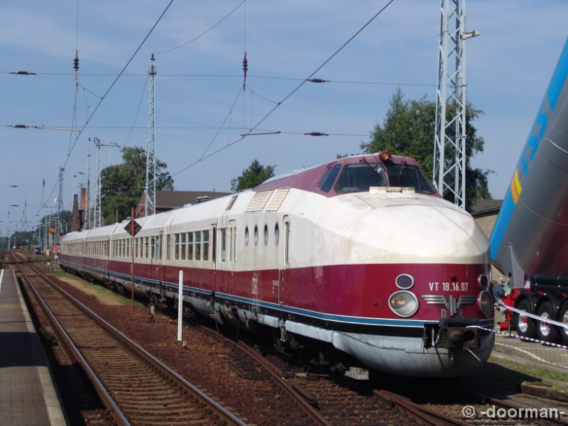Baureihen/Triebwagen/BR 175/175 014-0 - VT 18.16.07